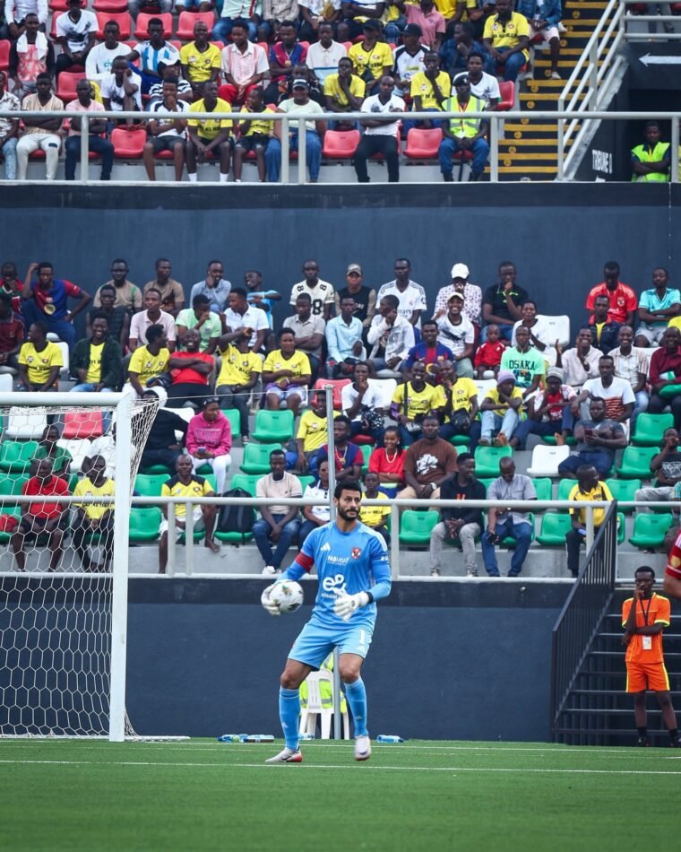 Al-Ahly reveals the reason for El-Shenawy's absence from the match ...
