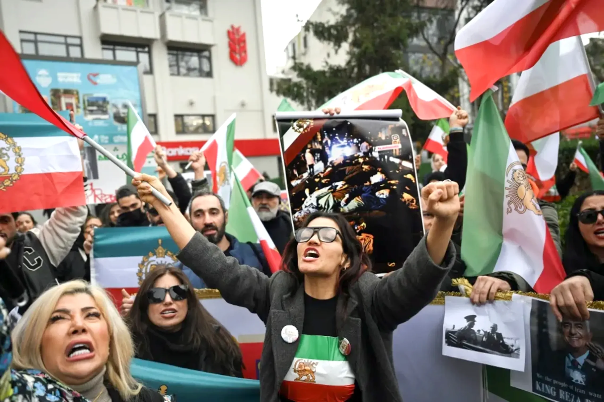switzerland diplomatic protest for violence against protesters in Ira