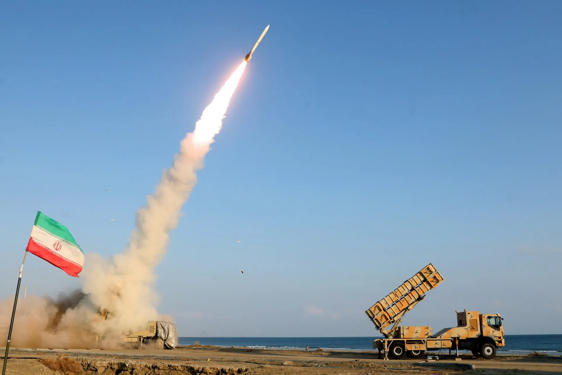 Iran: Military statements regarding confronting challenges