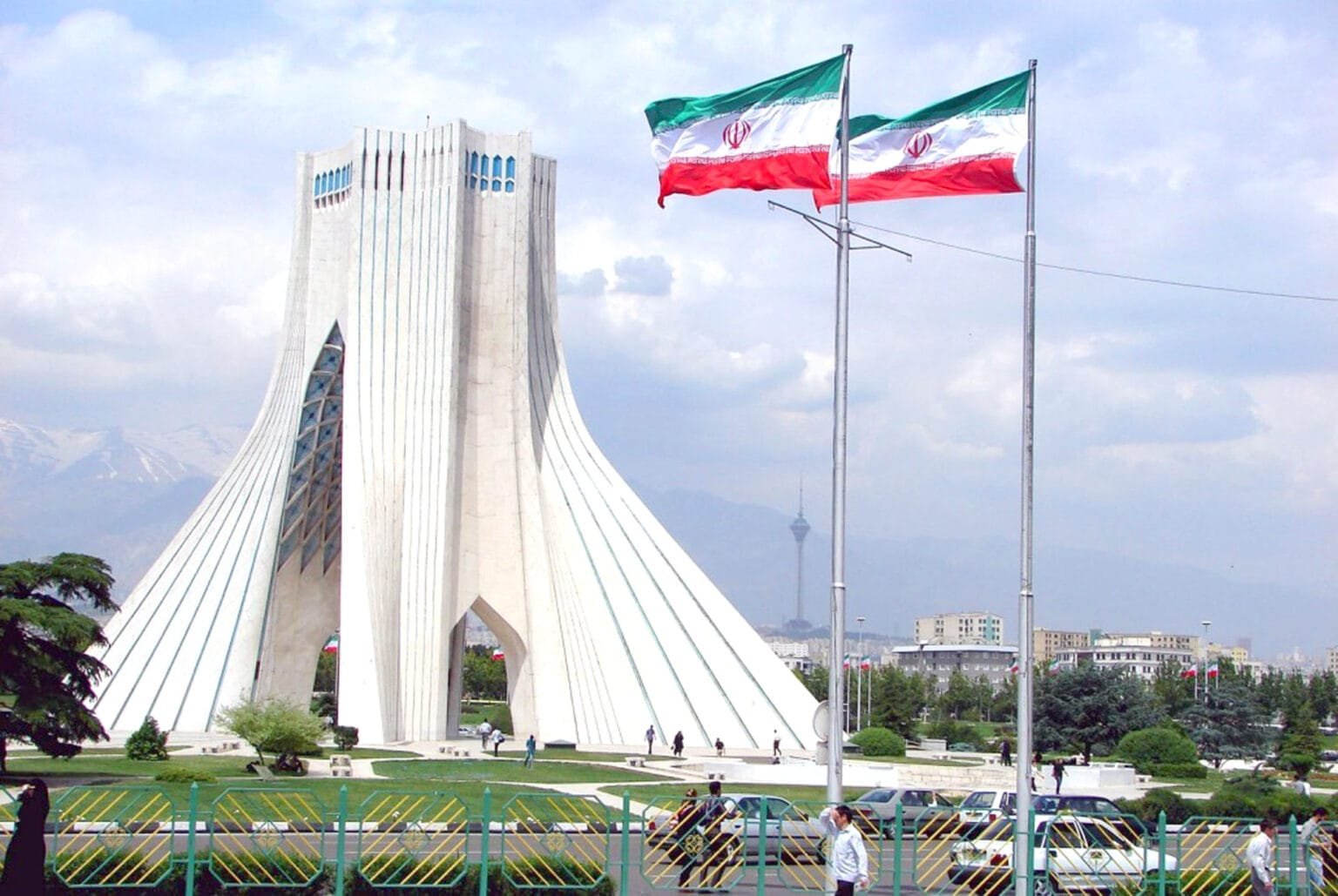 Iranian national security officials advise Tehran residents to leave ...
