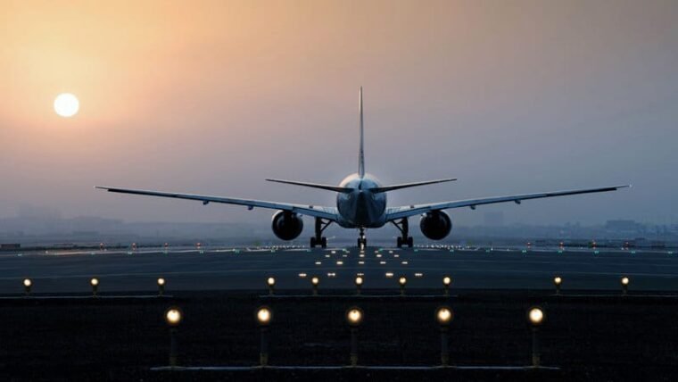 Dubai Airports partially resumes its activity. Civil Aviation announces ...