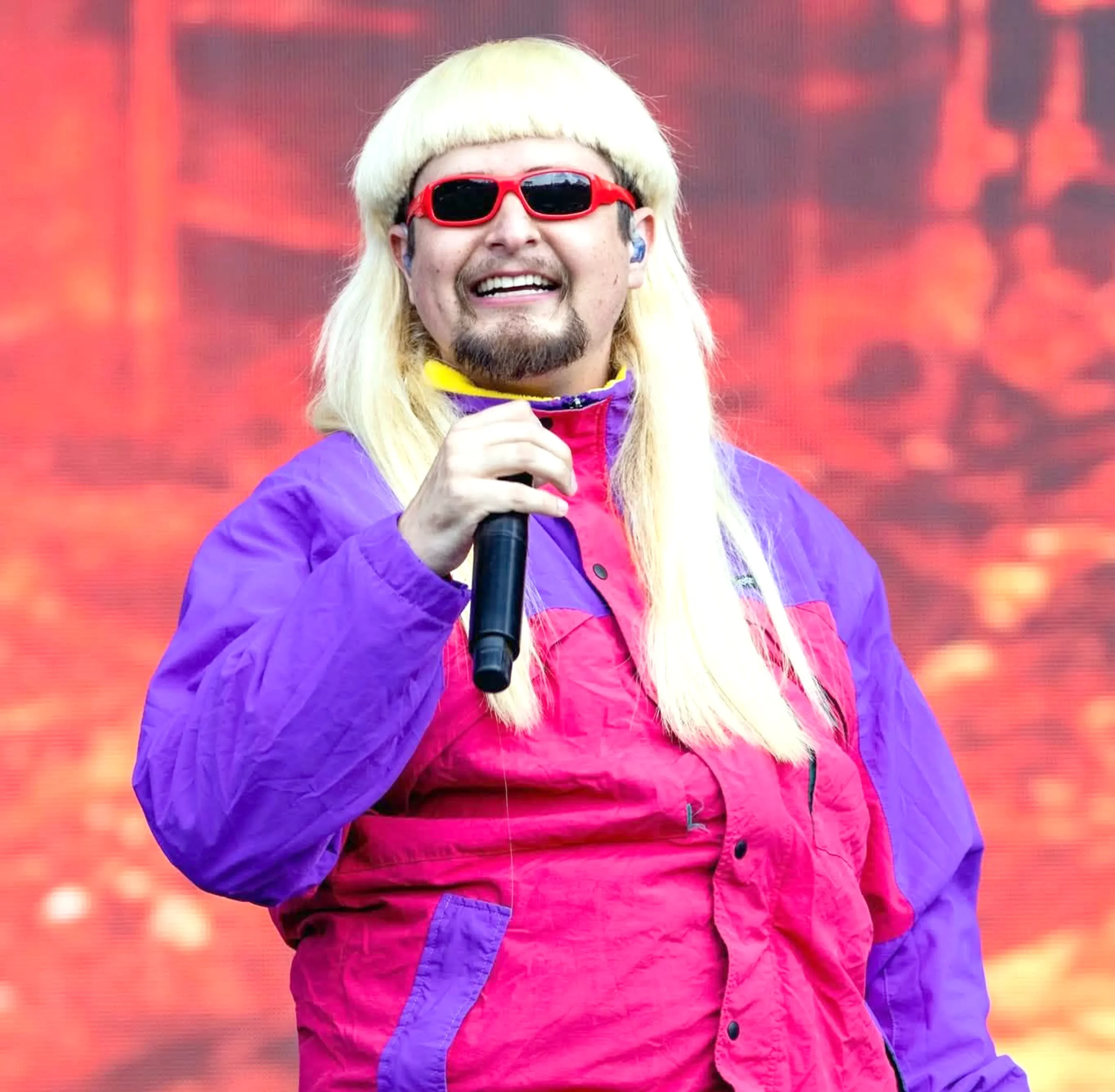 Shock in the art world: American singer Oliver Tree dies in helicopter ...