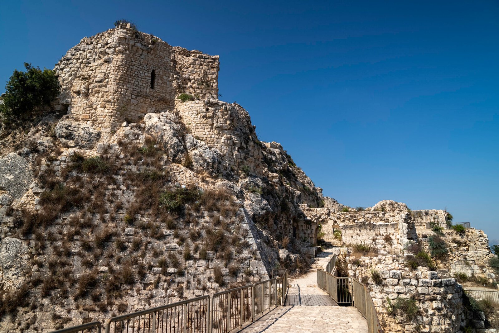 Beaufort Castle: The Strategic Fortress and the Split Narratives of 1982